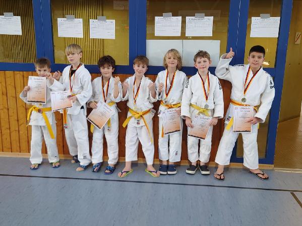 Erfolgreiche Bezirks- Einzel- Meisterschaft der u11 – Judo Backnang